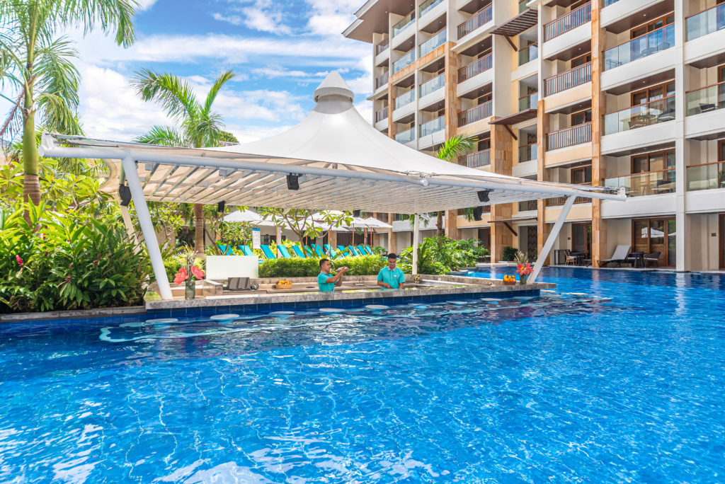 Pool Bar – Henann Tawala Resort, Bohol